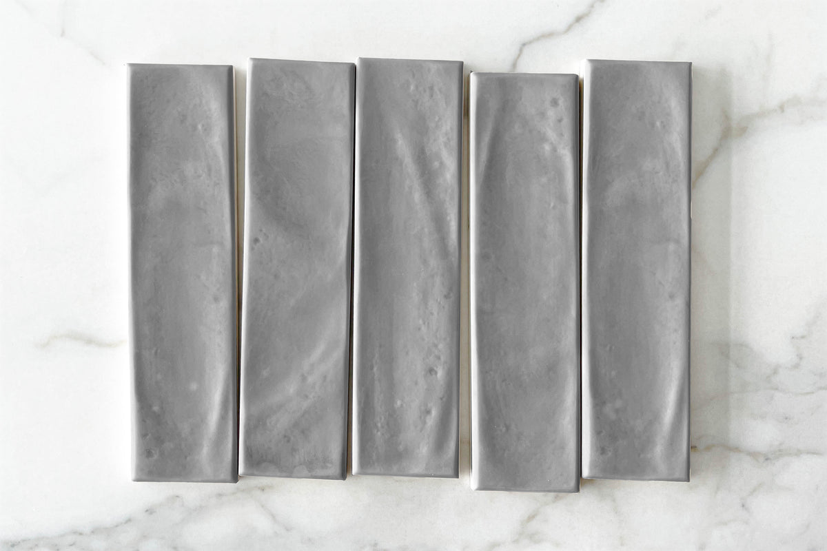 Light Grey Rylee Subway Tile Textured Gloss 75 x 300 x 9mm Italian Cer ...