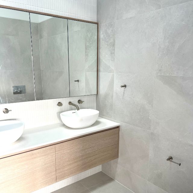 Ava Kit Kat Porcelain Mosaic 300 x 296 x 6mm Satin White — The Blue Space